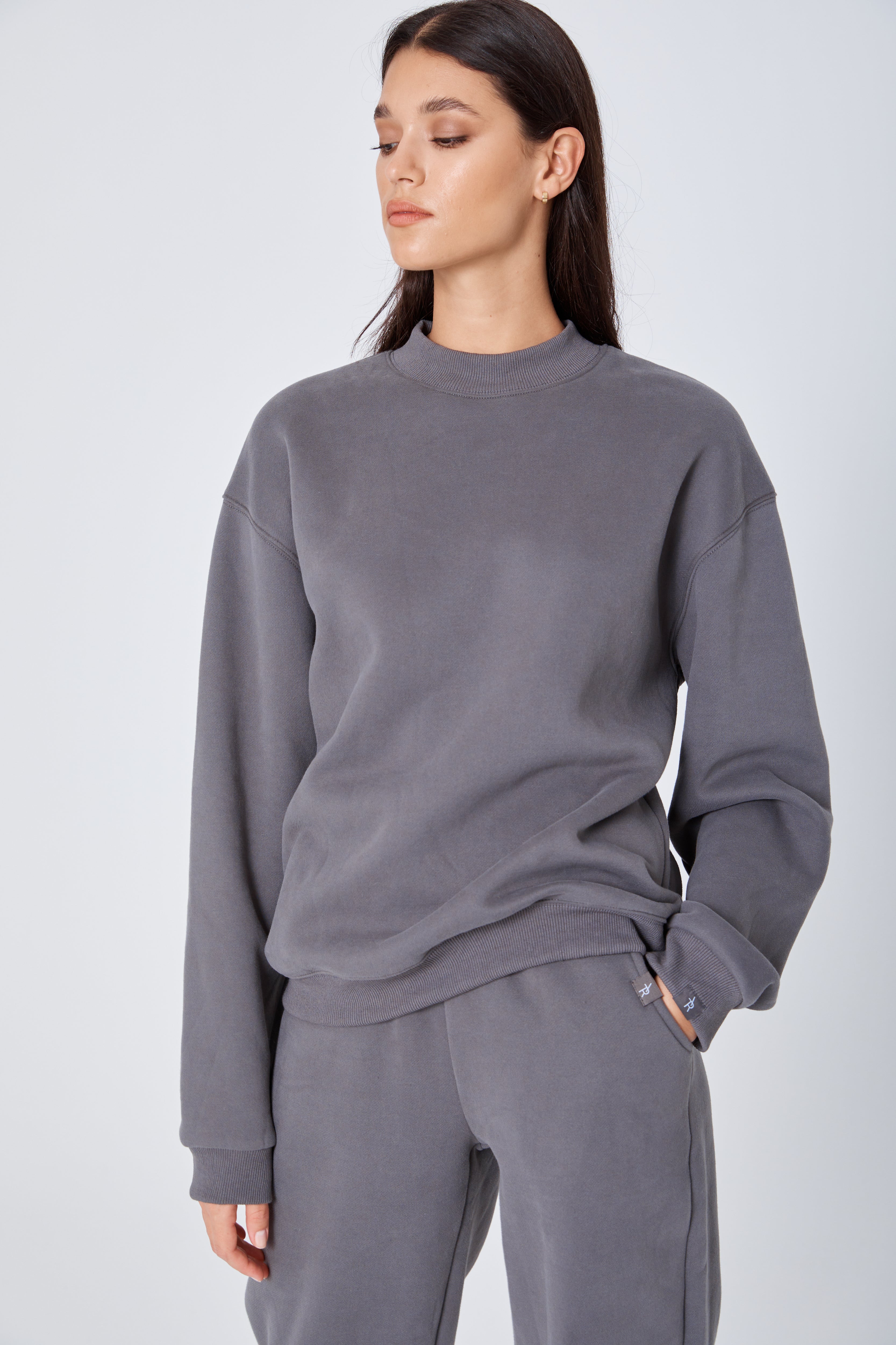 ATOIR x ROZALIA RE-EDITION – Off Duty